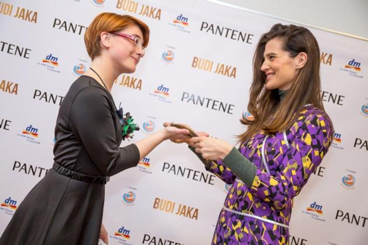 Iva Balaban donirala kosu u Pantene kampanji „Budi jaka“ - Žena.hr