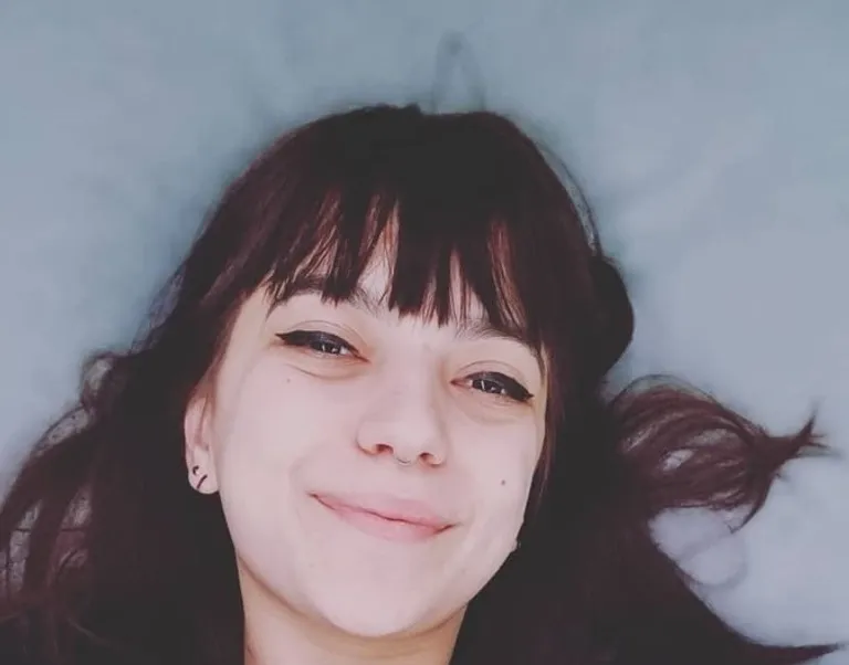 Želi ispuniti životni san ali nema novaca: OnlyFans i manjak odjeće ...