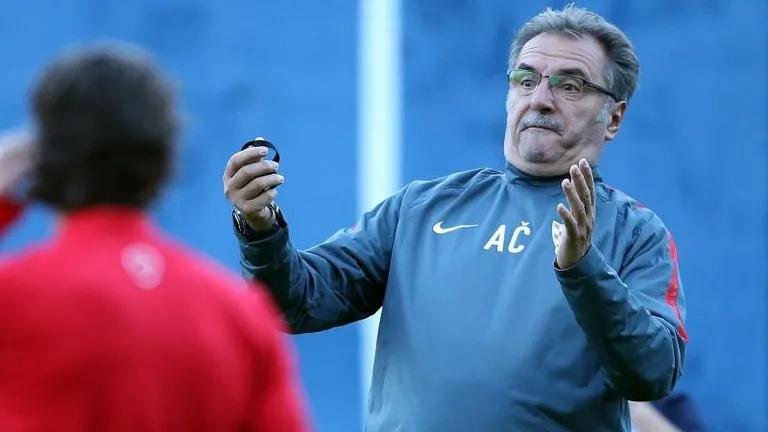 Ante Čačić na pomoćnom terenu Hitrec-Kacian održao prvi trening sa ...