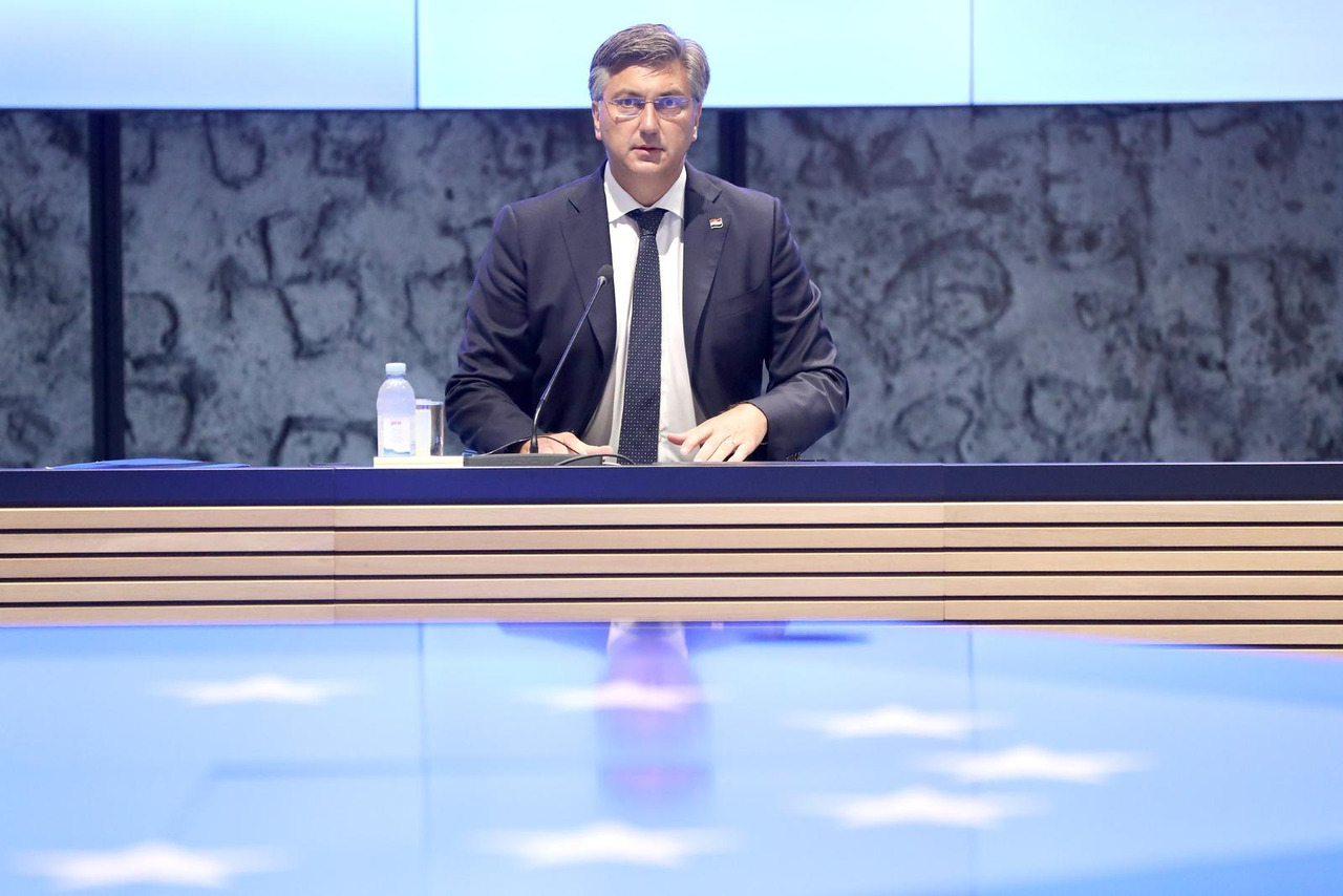 Limitira se jestivo suncokretovo ulje, mlijeko, glatko brašno, oštro ...