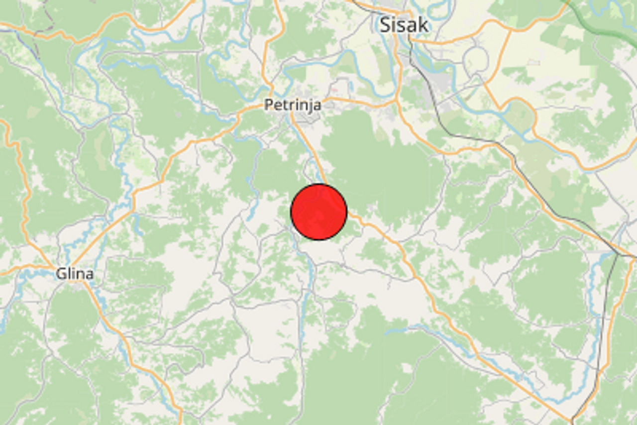 Novi potres noćas na Baniji, ljudima je već dosta: 'Zdrmalo je cijelu kuću, užas!'; 'Trese i ...