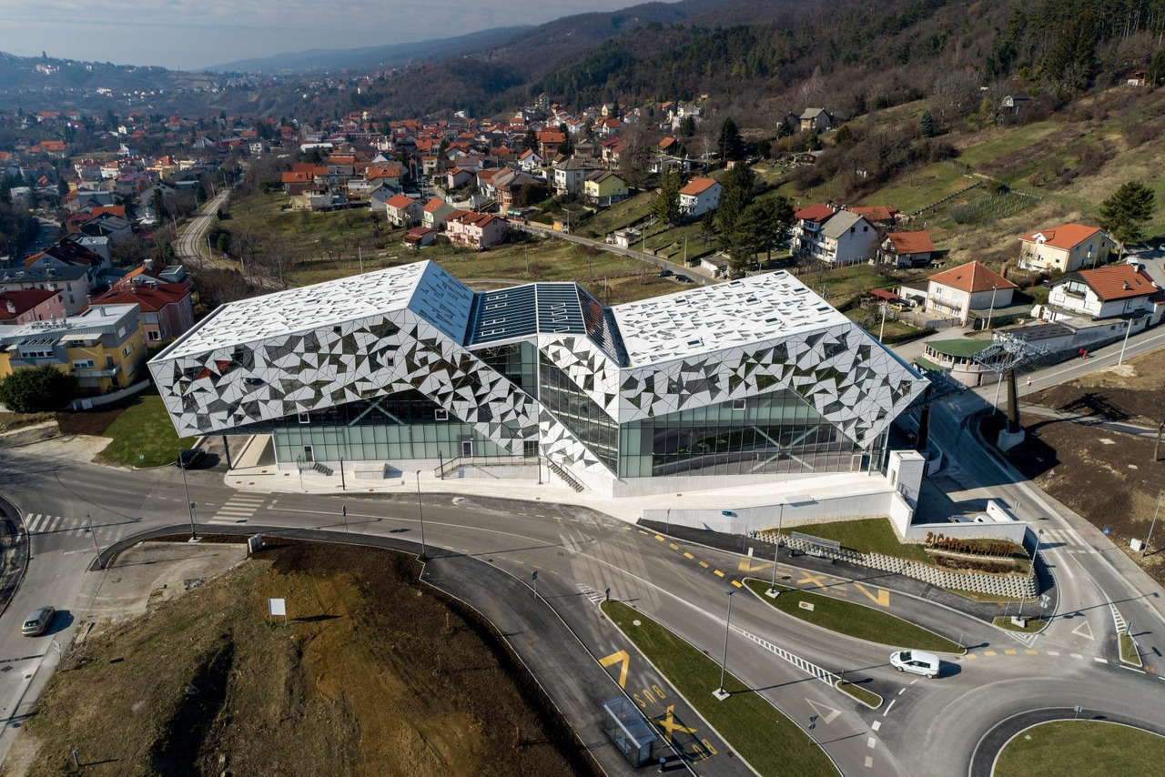 TAJNI GRADITELJI ZAGREBAČKE ŽIČARE: Srpski poduzetnik i crnogorski ...