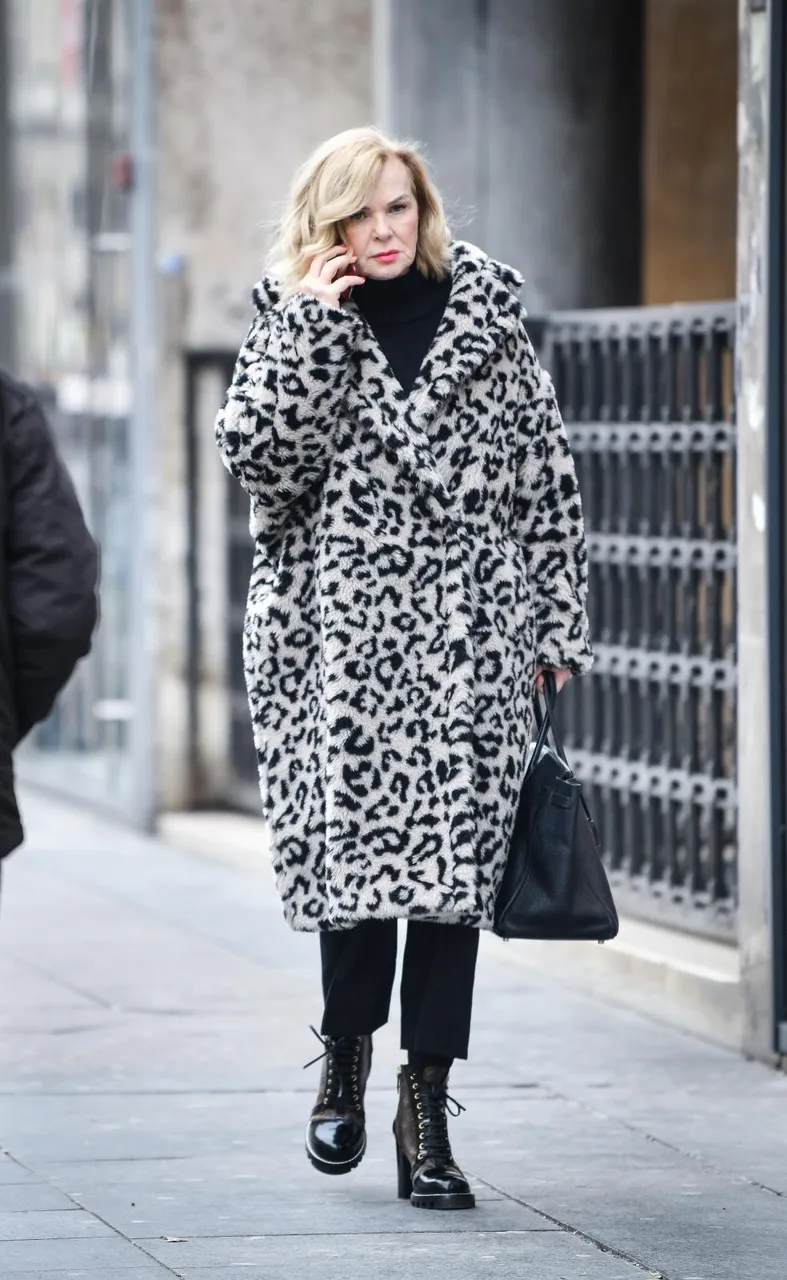 Vidi se tko prati trendove: Jadranka Sloković još jednom oduševila modnim izdanjem na ...