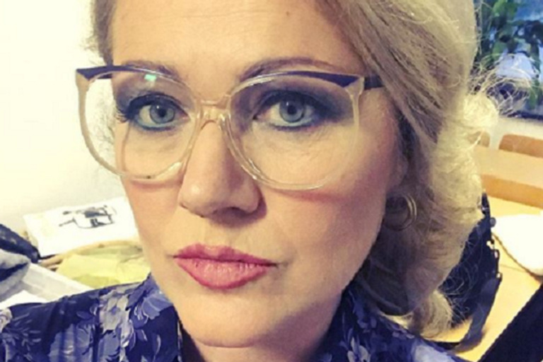 BARBARA KOLAR U ELEGANTNOJ KOMBINACIJI POKAZALA NOVU LINIJU: 'Maco ...