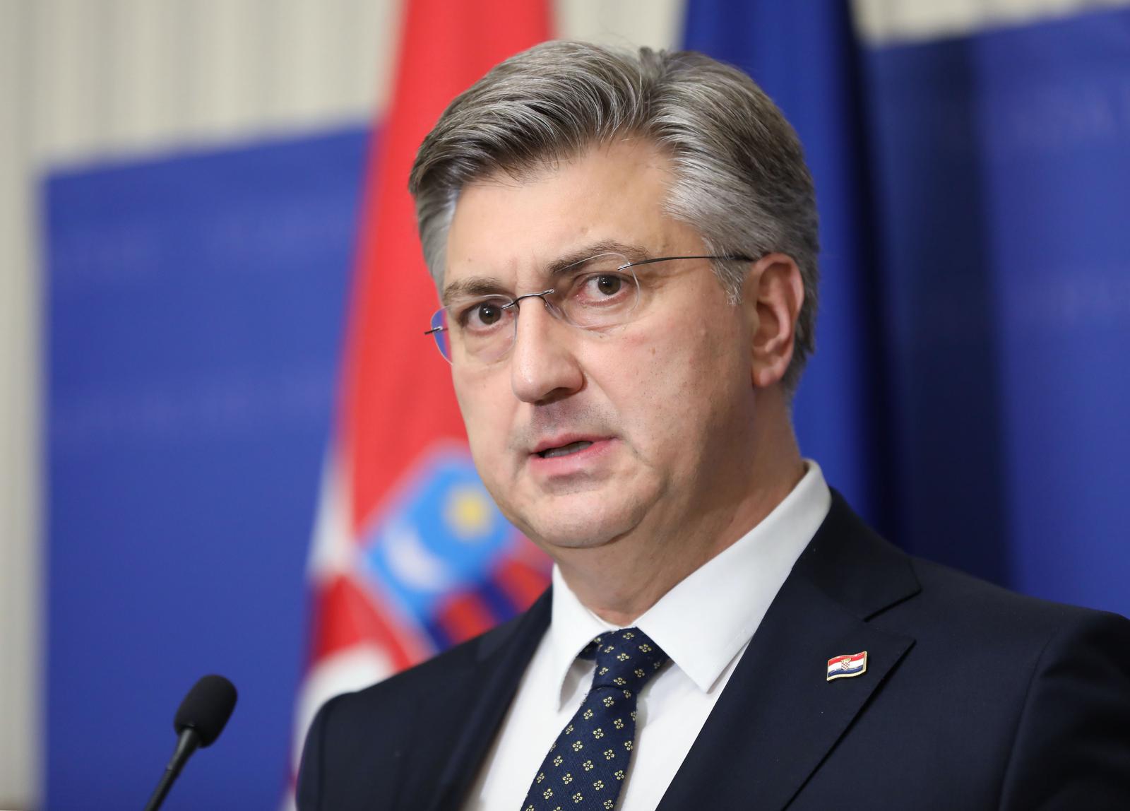 Plenkovića novinari pitali poznaje li kandidate za šefa DORH-a: Evo što ... Plenkovića novinari pitali poznaje li kandidate za šefa DORH-a: Evo što ...