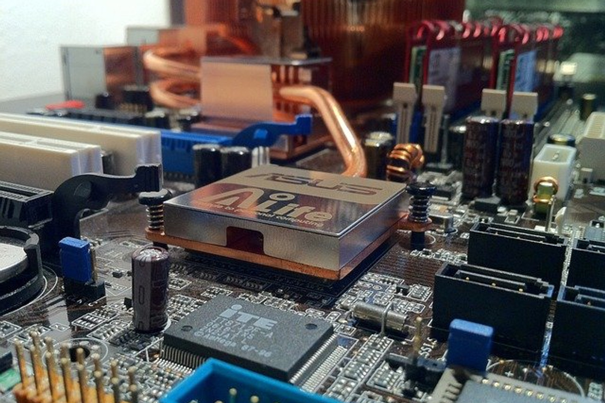 Koji su osnovni dijelovi procesora? - Žena.hr