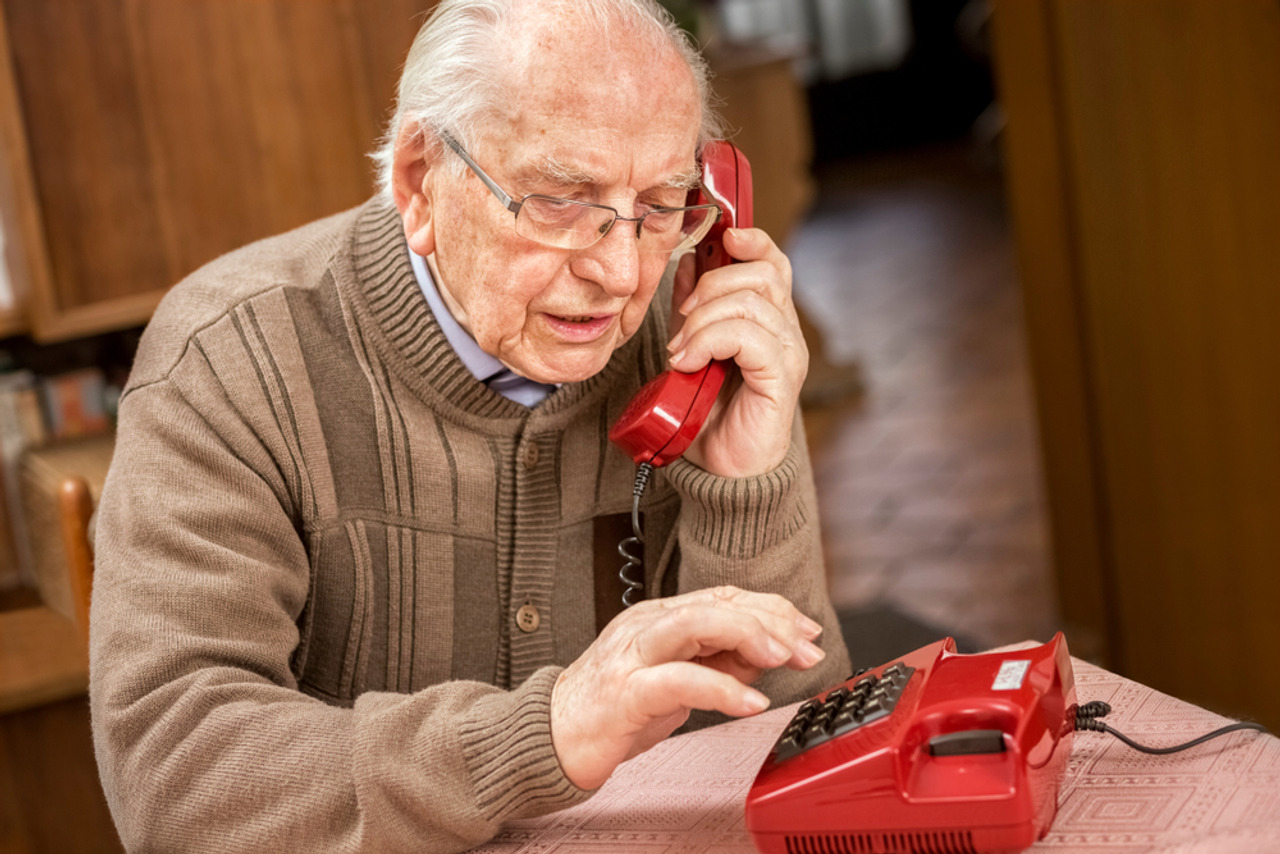 Kako telefonirati s fiksnog telefona kada nestane električne energije ...