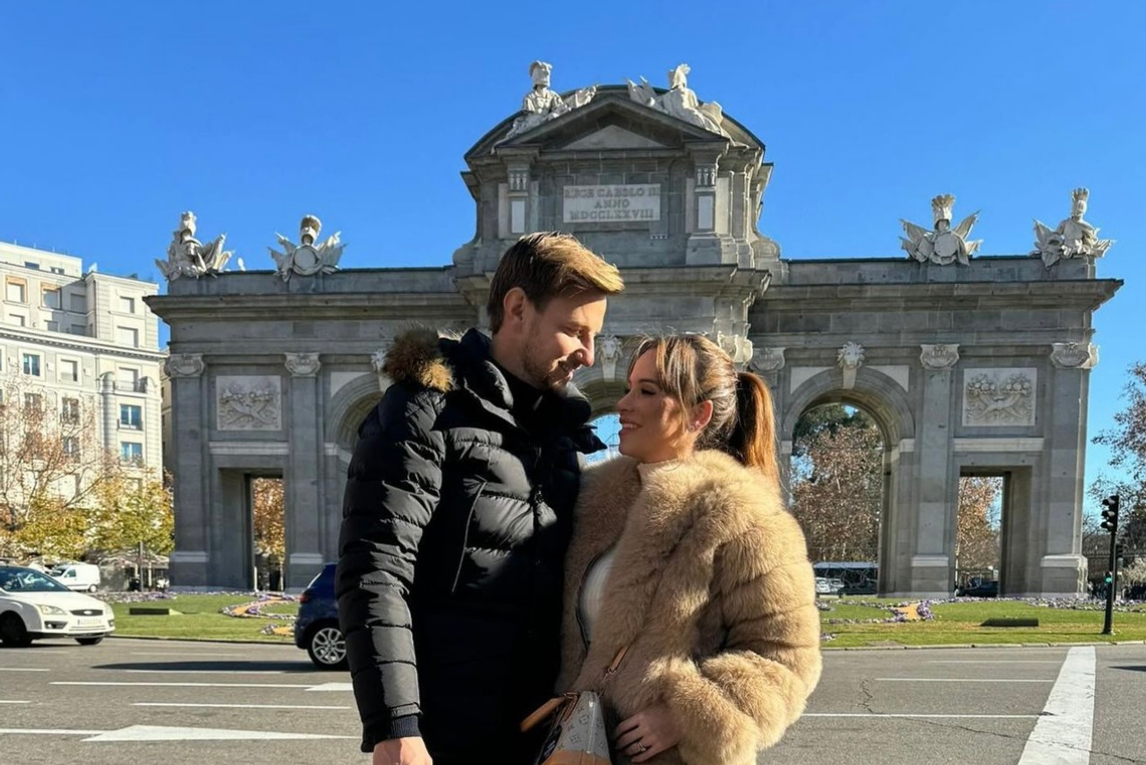 Ivan Rakitić i njegova odabranica objavili niz zajedničkih fotografija ...