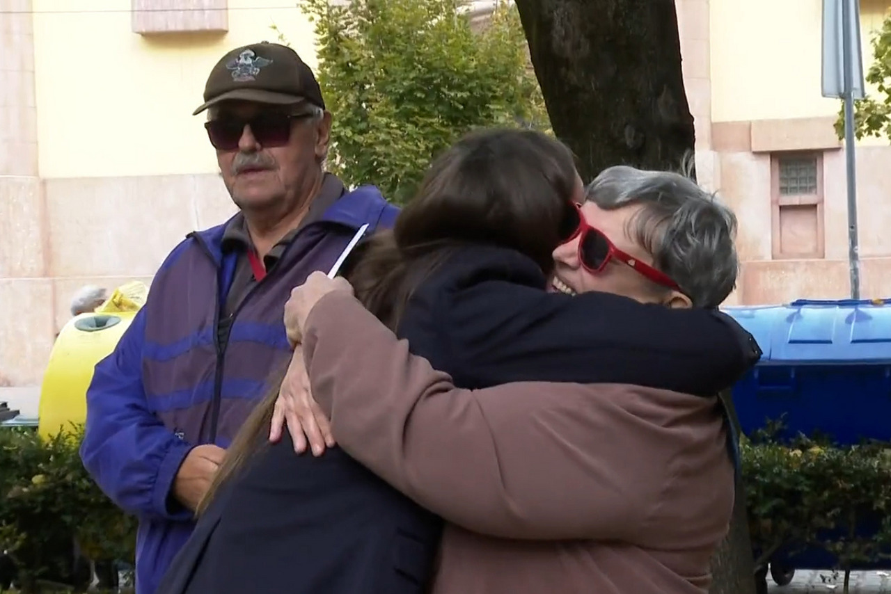 Pred RTL-ovim kamerama susreli se vozačica ZET-a i slijepi par kojem je ...