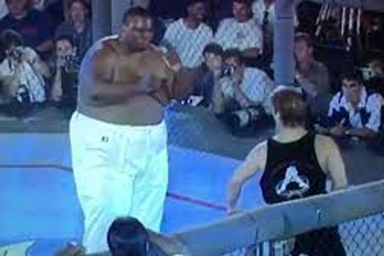 Emmanuel Yarborough VS Keith Hackney: Jedna od najluđih borbi u ...