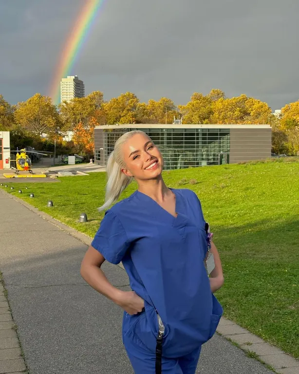 Atraktivna medicinska sestra ponudila poseban tretman nogometašu i ...