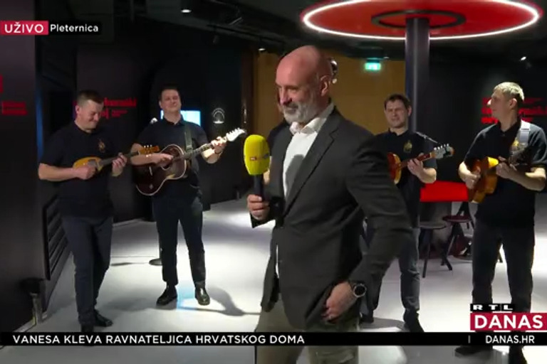 Tamburaši, dobra hrana i dobre ideje - Boris uživo iz Baranje! - Net.hr Tamburaši, dobra hrana i dobre ideje - Boris uživo iz Baranje! - Net.hr