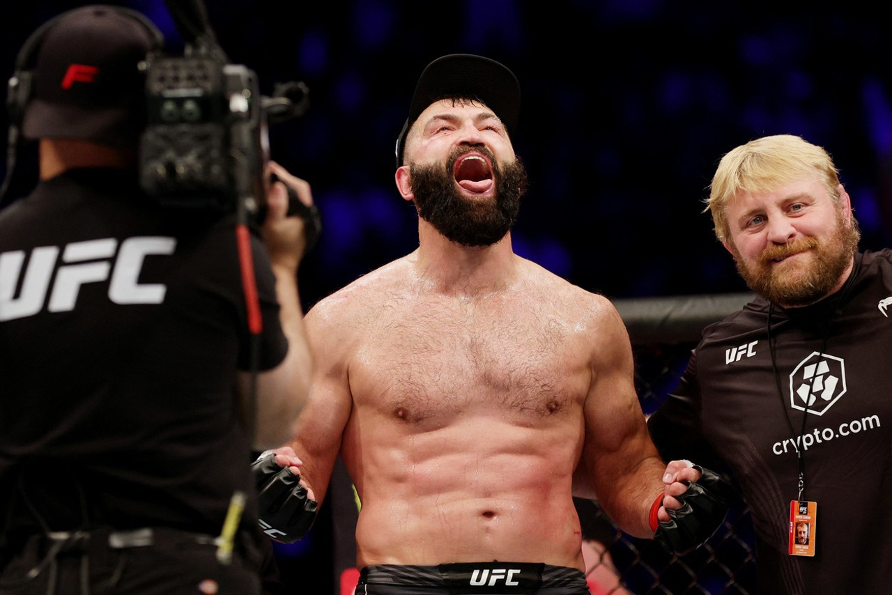 Legendarni MMA borac ispeglao nasilnike koji su napali ženu: 'Nisam ...
