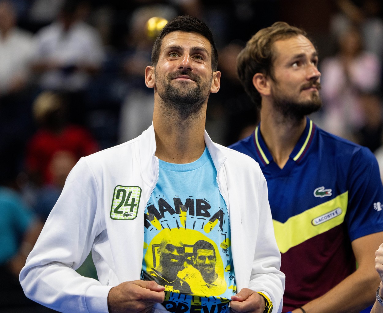 Novak je ispisao povijest na US Openu pa za dodjelu trofeja odjenuo ...