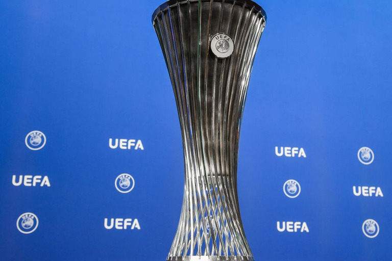 Pogledajte kako izgleda trofej Konferencijske lige: Njegov oblik ...
