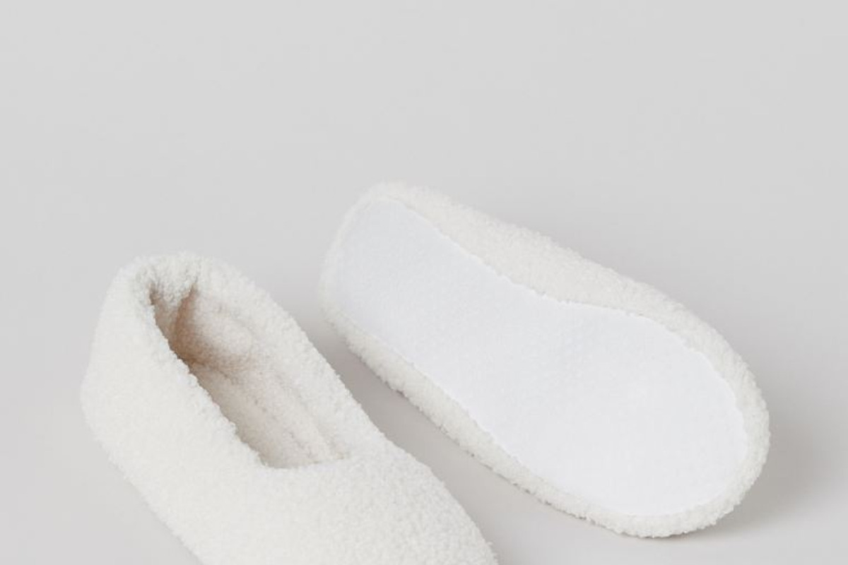 H&M - Mekane papuče u bijeloj boji, 115 kn - Žena.hr
