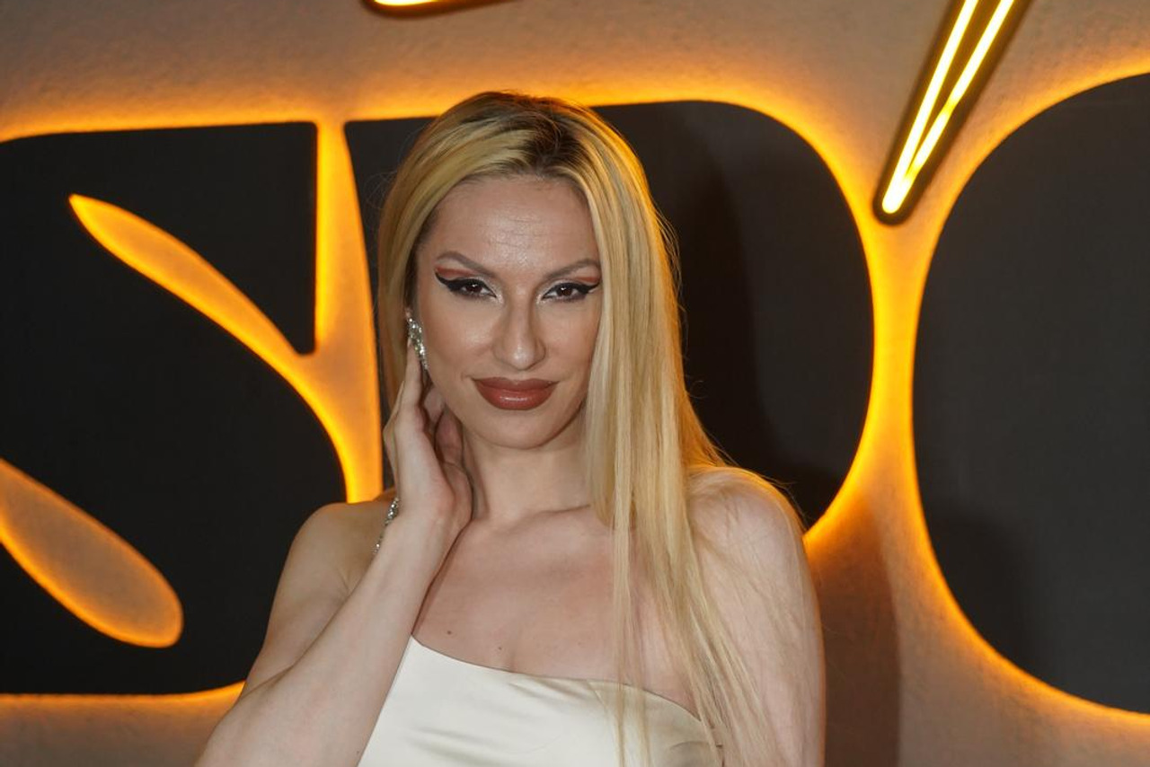 Rada Manojlović progovorila o patnji koja ju je obilježila za život ...