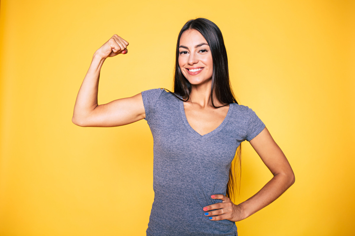 7 vježbi za ruke kod kuće. Evo kako do čvrstog i zategnutog izleda ...