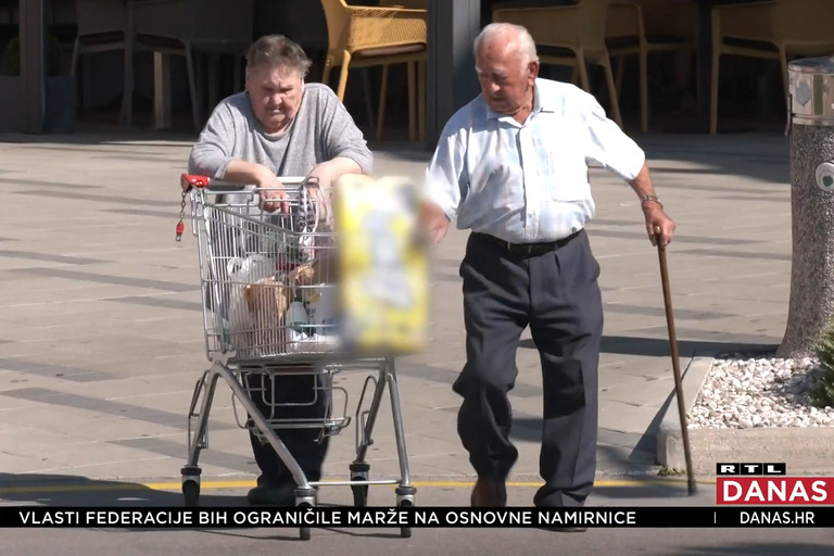 Brašno za 75 centi, a jogurt 44 centa. Cijene hrane s druge strane ...