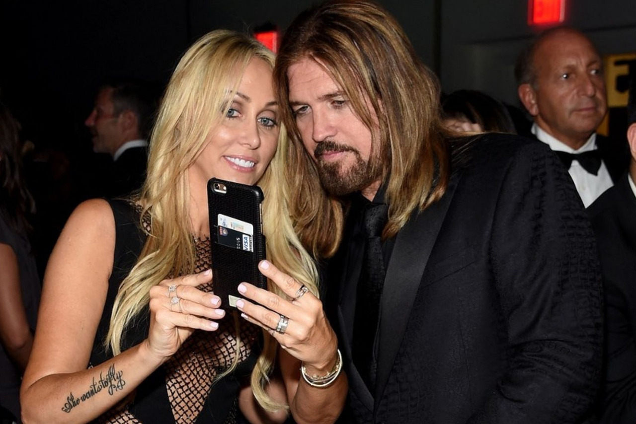Tish Cyrus pred sudom traži razvod od Billyja Raya Cyrusa nakon 30 ...