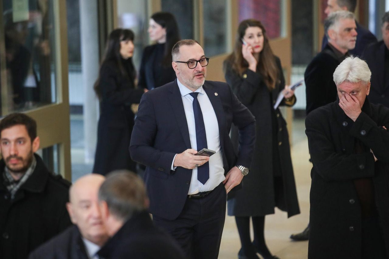 Izvršni odbor Dinama prihvatio ostavku Krešimira Antolića, odlazi i ...