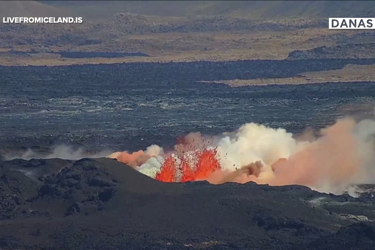 Dramatične snimke s Islanda, lava šiklja na sve strane: Vulkan ...