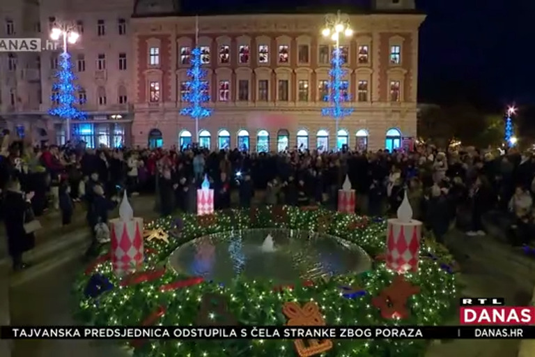 Obišli smo sve adventske lokacije: Ljubitelji dobre kapljice, glazbe i ... Obišli smo sve adventske lokacije: Ljubitelji dobre kapljice, glazbe i ...