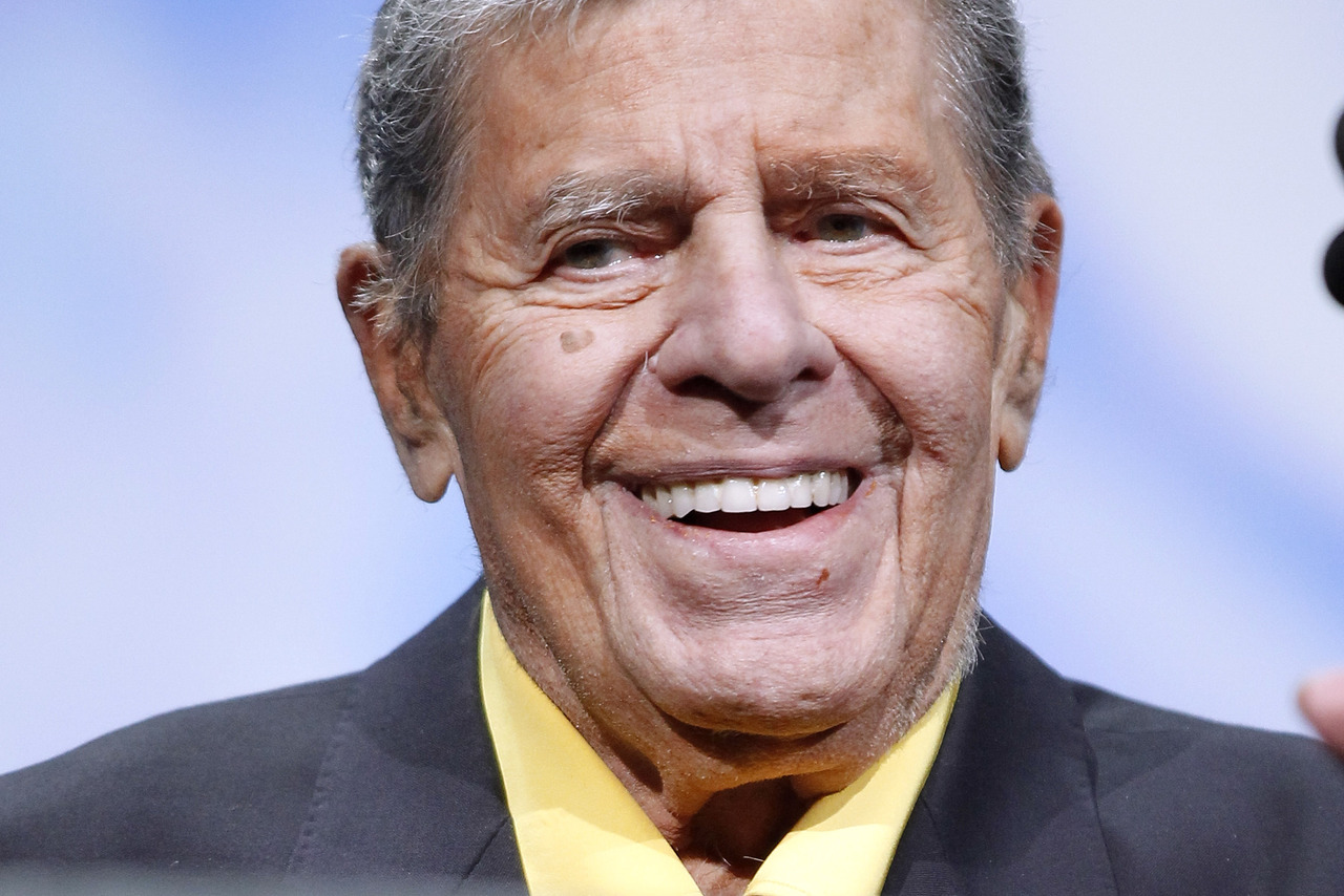 Umro Jerry Lewis, jedan od najuspješnijih holivudskih komičara