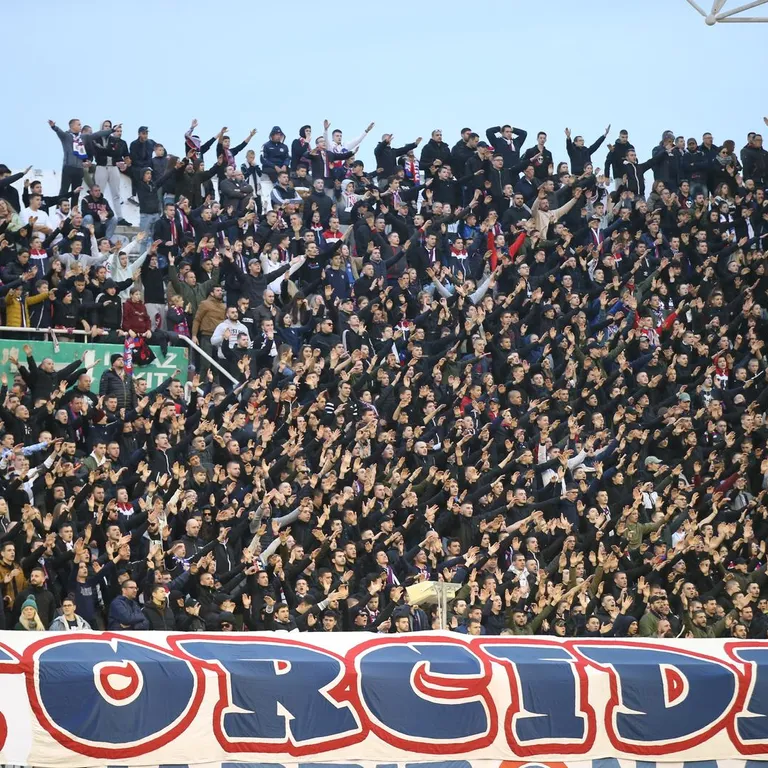 Torcida igrače počastila pjesmom 'mrzim Dinamo' - Net.hr